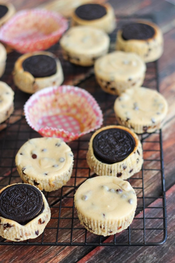 Mini Peanut Butter Oreo Cheesecakes