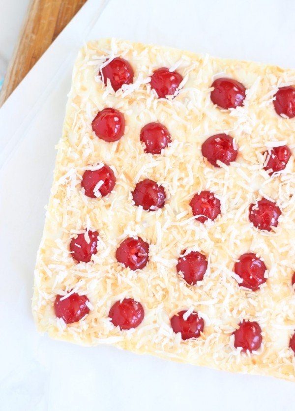 5-Minute Pina Colada Fudge - The Gold Lining Girl