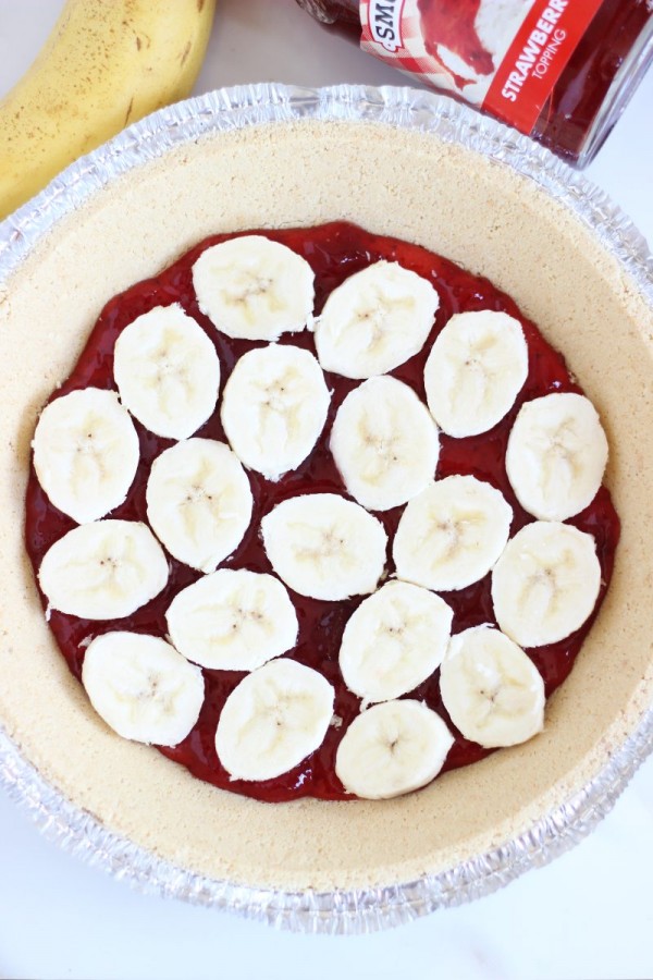 No Bake Banana Split Pie