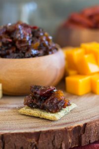 AMAZING Whiskey Maple Bacon Jam - The Gold Lining Girl