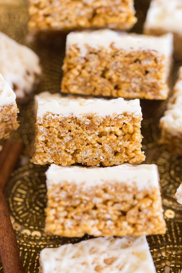 Gingerbread Rice Krispie Treats - The Gold Lining Girl