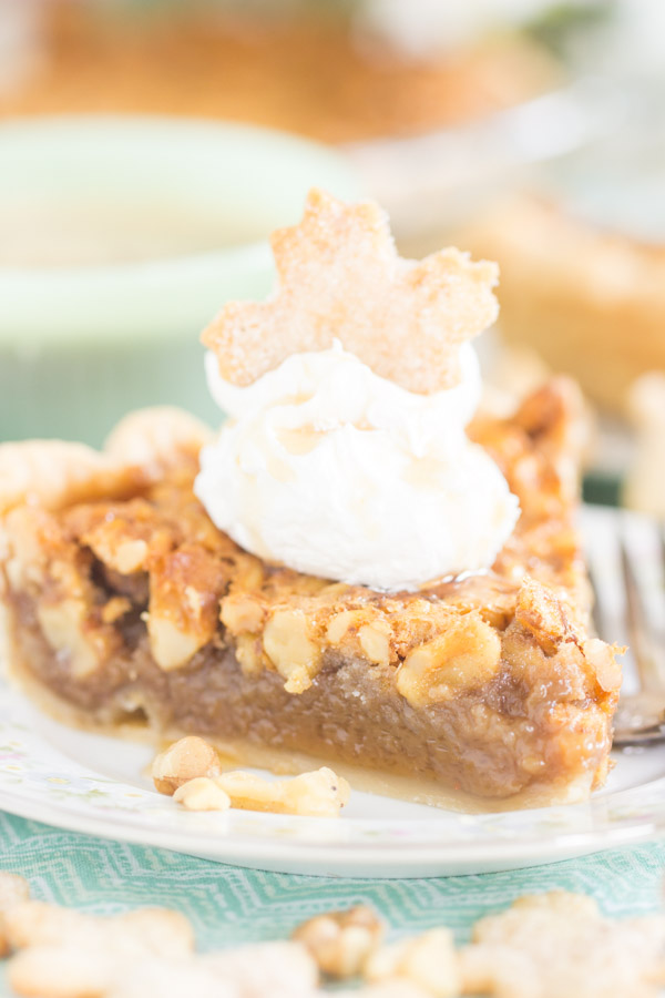 Maple Walnut Pie • The Gold Lining Girl