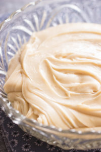 Brown Butter Icing recipe • The Gold Lining Girl